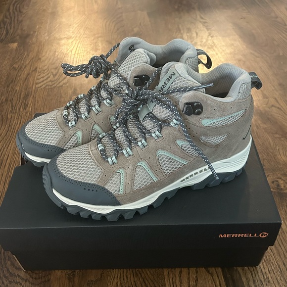 Merrell | Shoes | Merrell Oakcreek Waterproof Hiking Boots | Poshmark